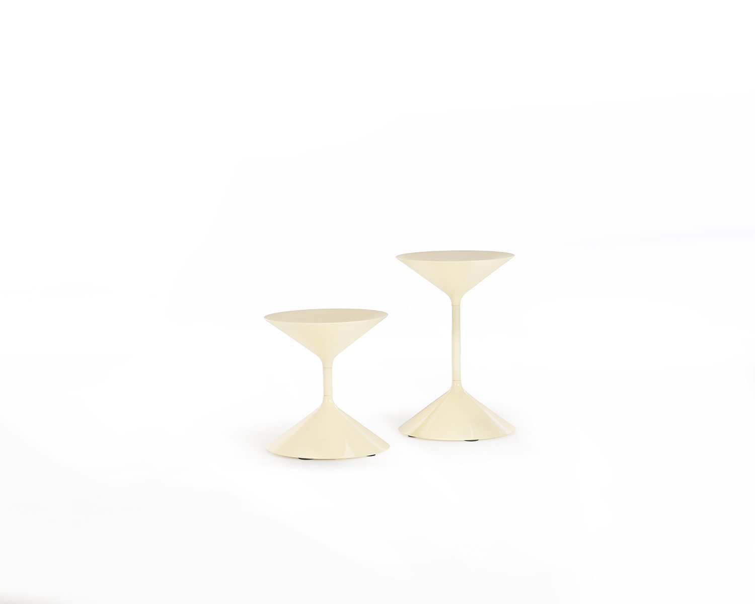 Design Small Table in Polyurethane Tempo | Zanotta